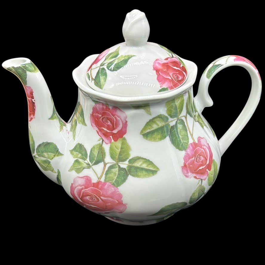#01 - Charming shabby chic rose, teapot Kent pottery with lid