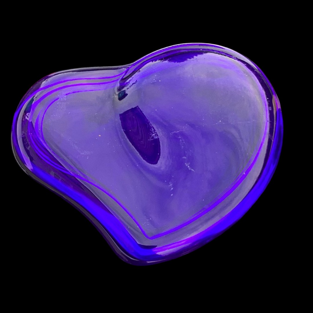 Tiffany & Co. Elsa Peritti Paperweight Colbalt Blue Heart Glass