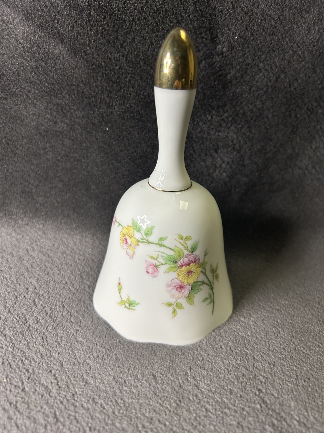 Vintage Lefton Porcelian Bell Yellow & Pink Flowers W/ Ringer 1984 #4320.