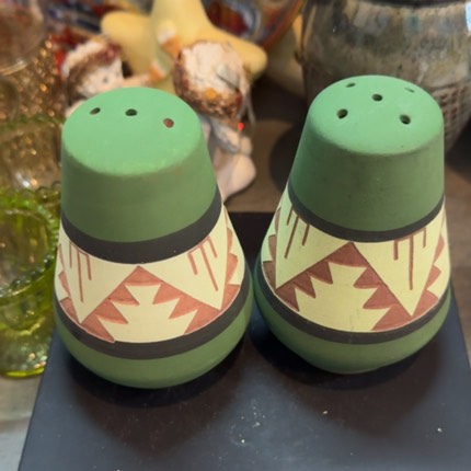 Native American salt And Pepper Shakers, 4 in H