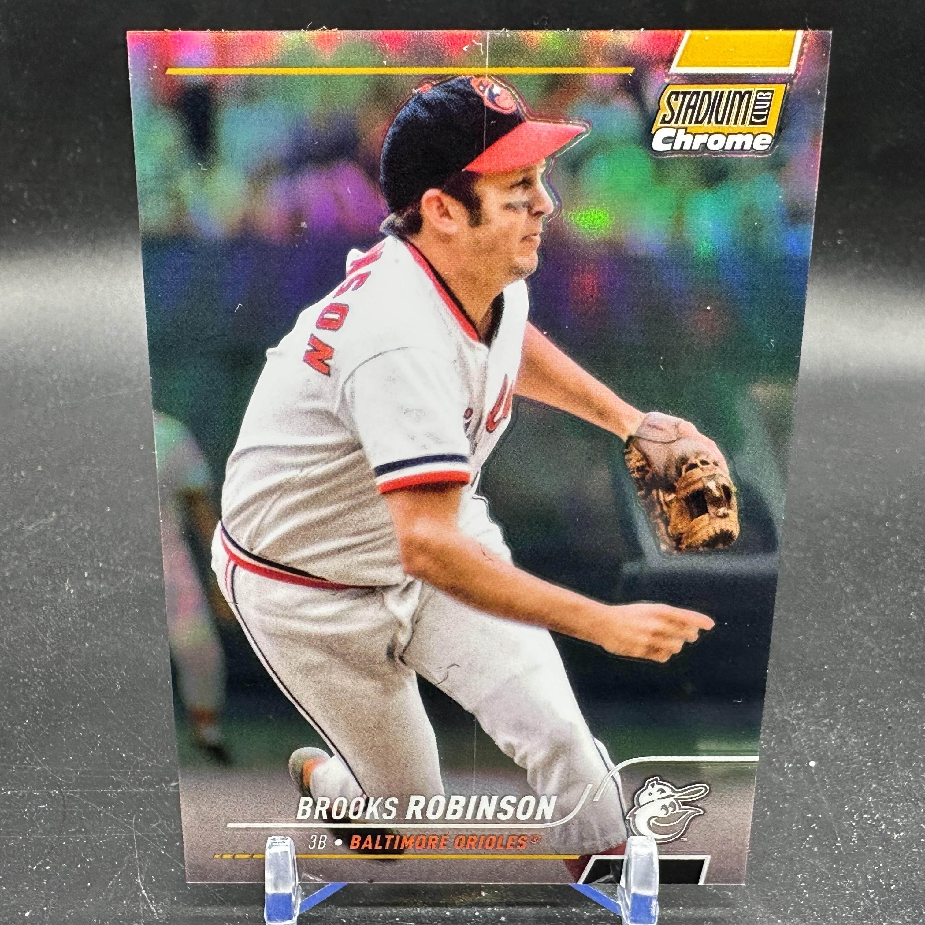 Brooks Robinson Gold Refractor /50 2022 Topps Stadium Club Chrome - #156