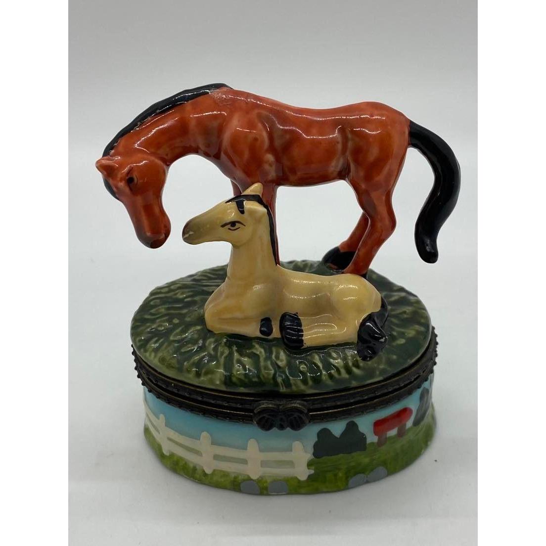 Horse and Foal Ceramic Trinket / Keepsake Box