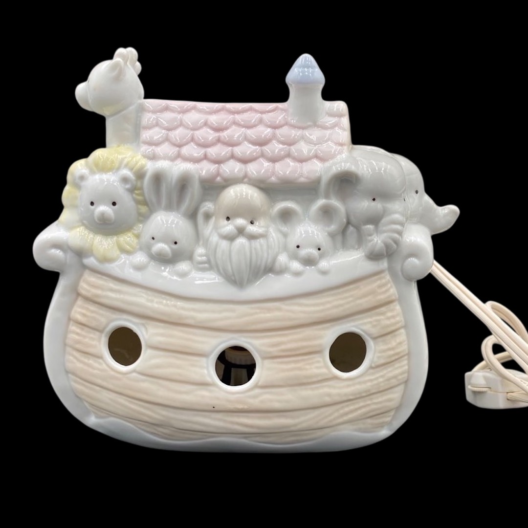 Vintage Enesco 1987 "Noah's Ark" Porcelain Night Light/Lamp; working ...