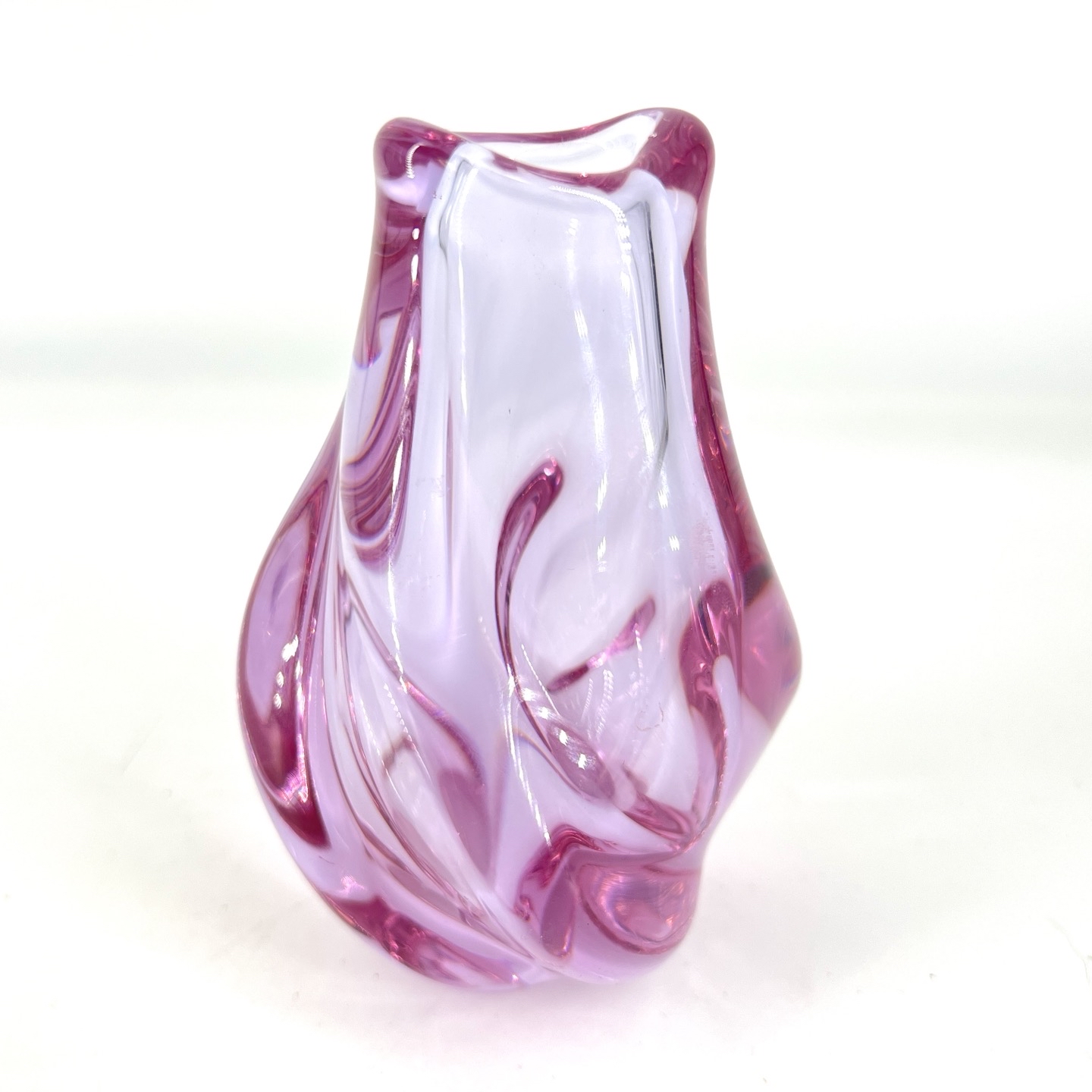 Neodymium Alexandrite Art Glass Bud Vase 4.5”