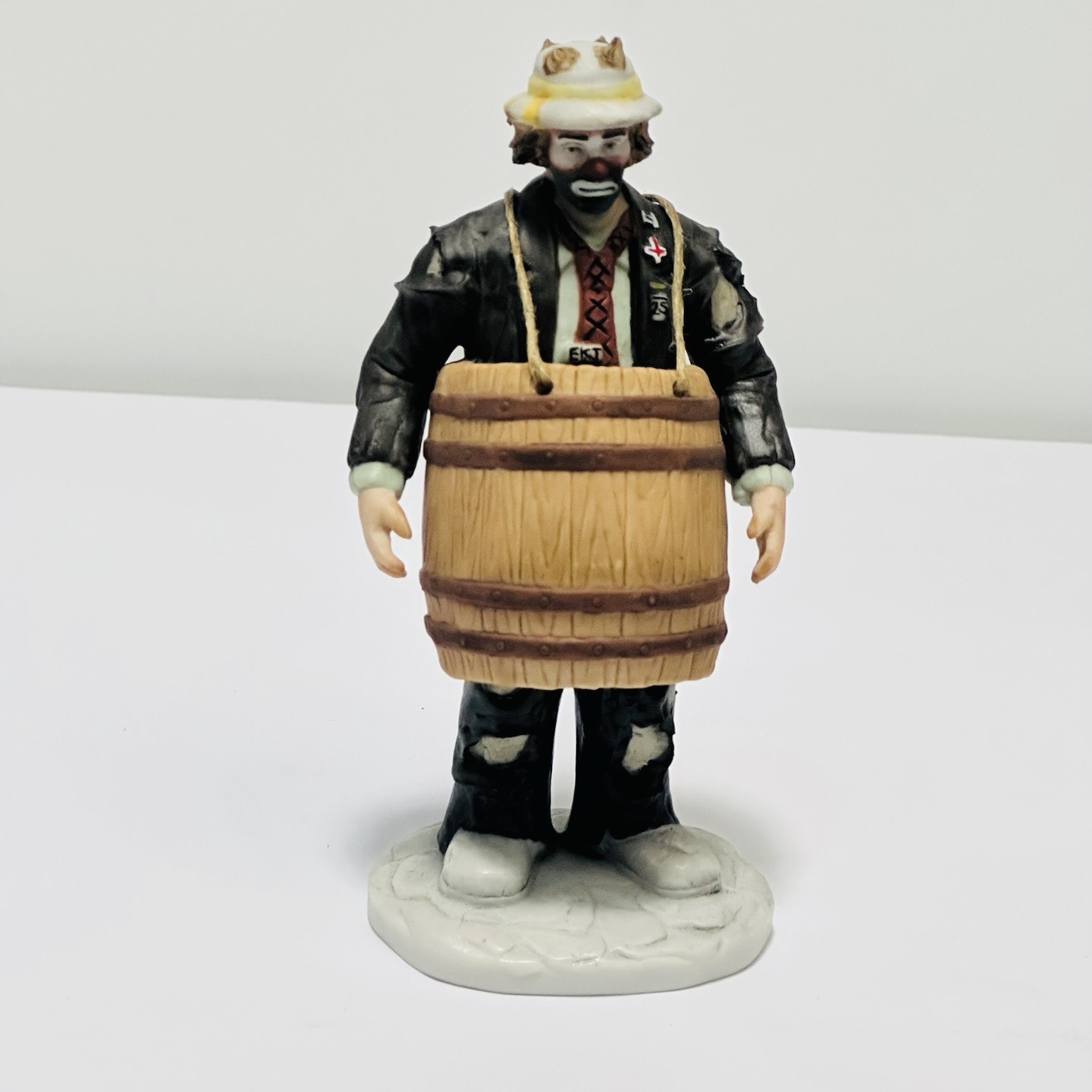 #1159 Flambro, Emmitt Kelly JR, “Over The Barrel” Porcelain Figurine ...
