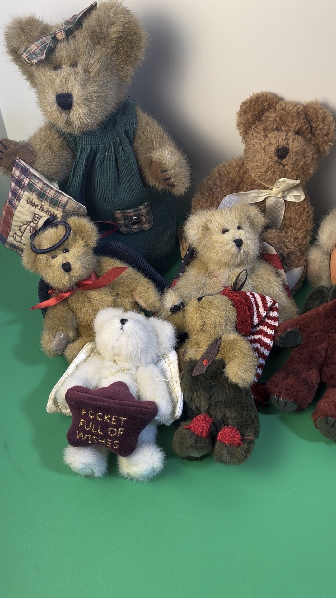 VTG Boyd Bears Lot Of 13 With tags