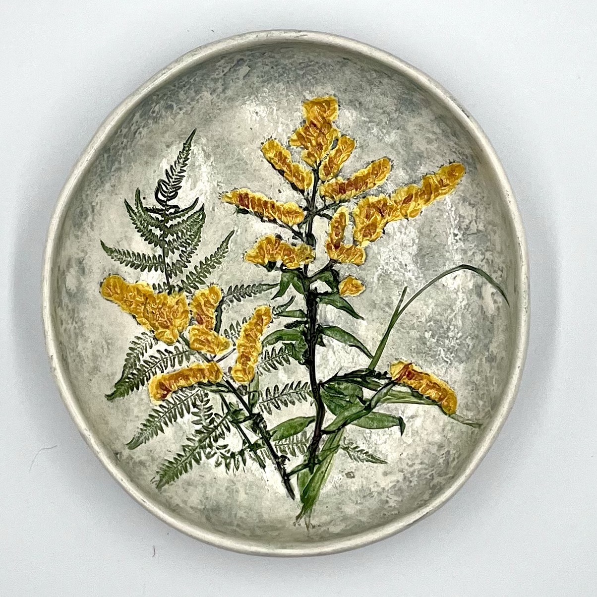 Salt Marsh Pottery 7” Wall Hanging Goldenrod Fern Floral Dartmouth MA