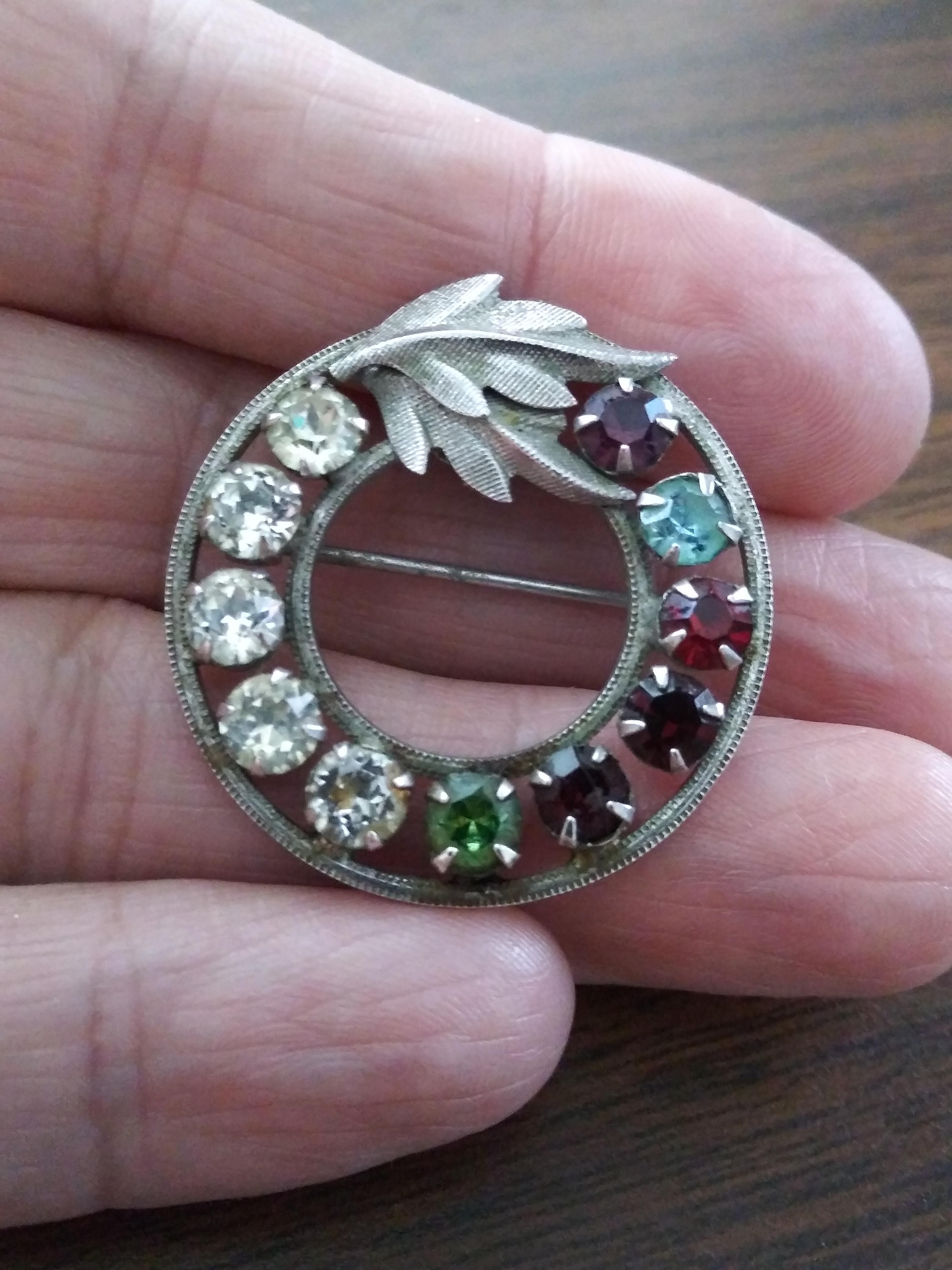 VINTAGE DCA Sterling Silver round brooch with multicolor rhinestones, 1 ...