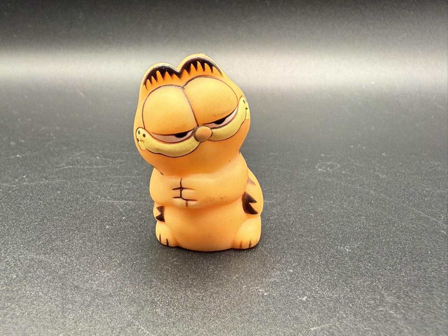 Vintage Garfield the cat pencil topper