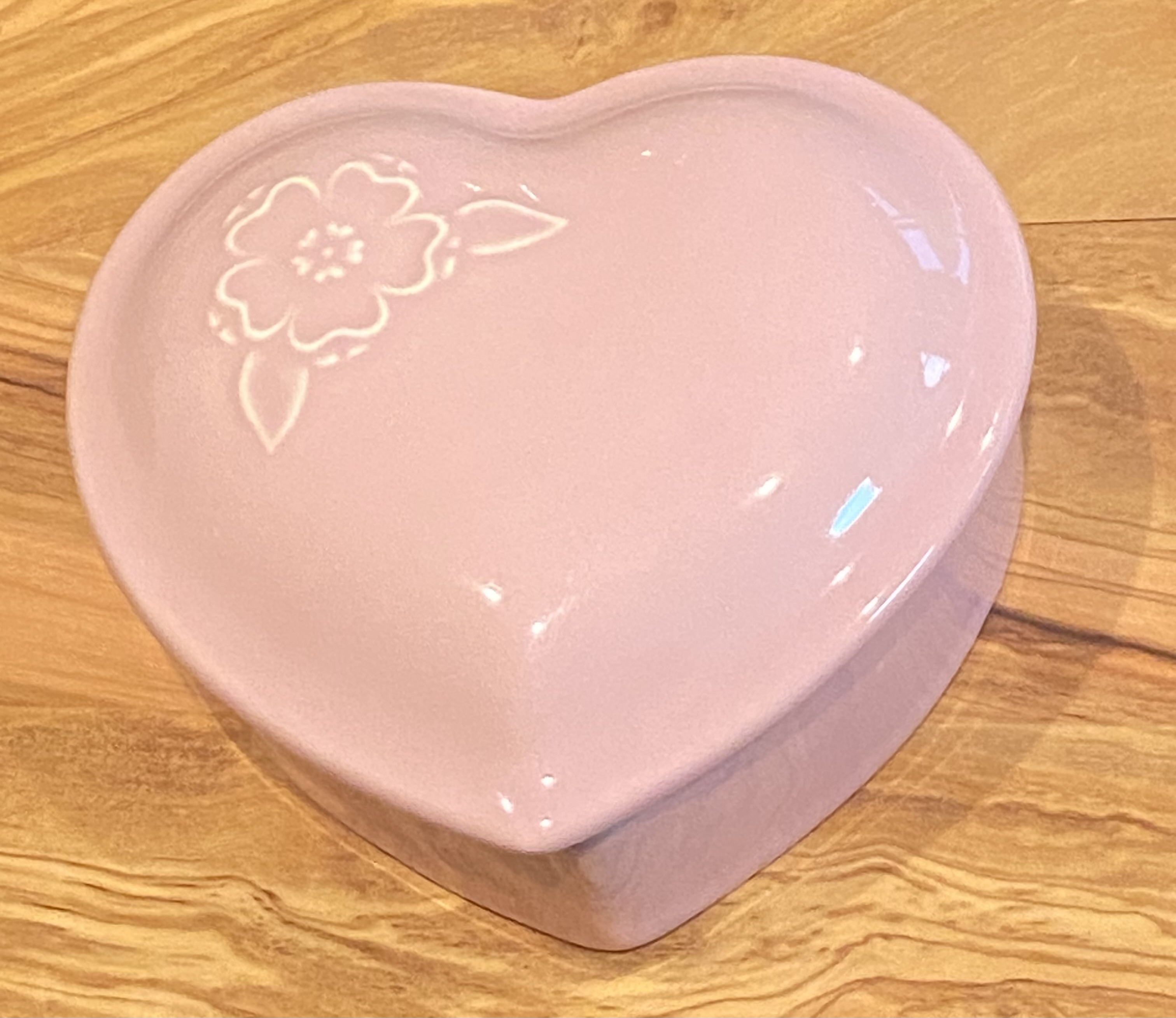 Pink Pfaltzgraff Vintage Heart Shaped Trinket Box w/ Raised Flower ...