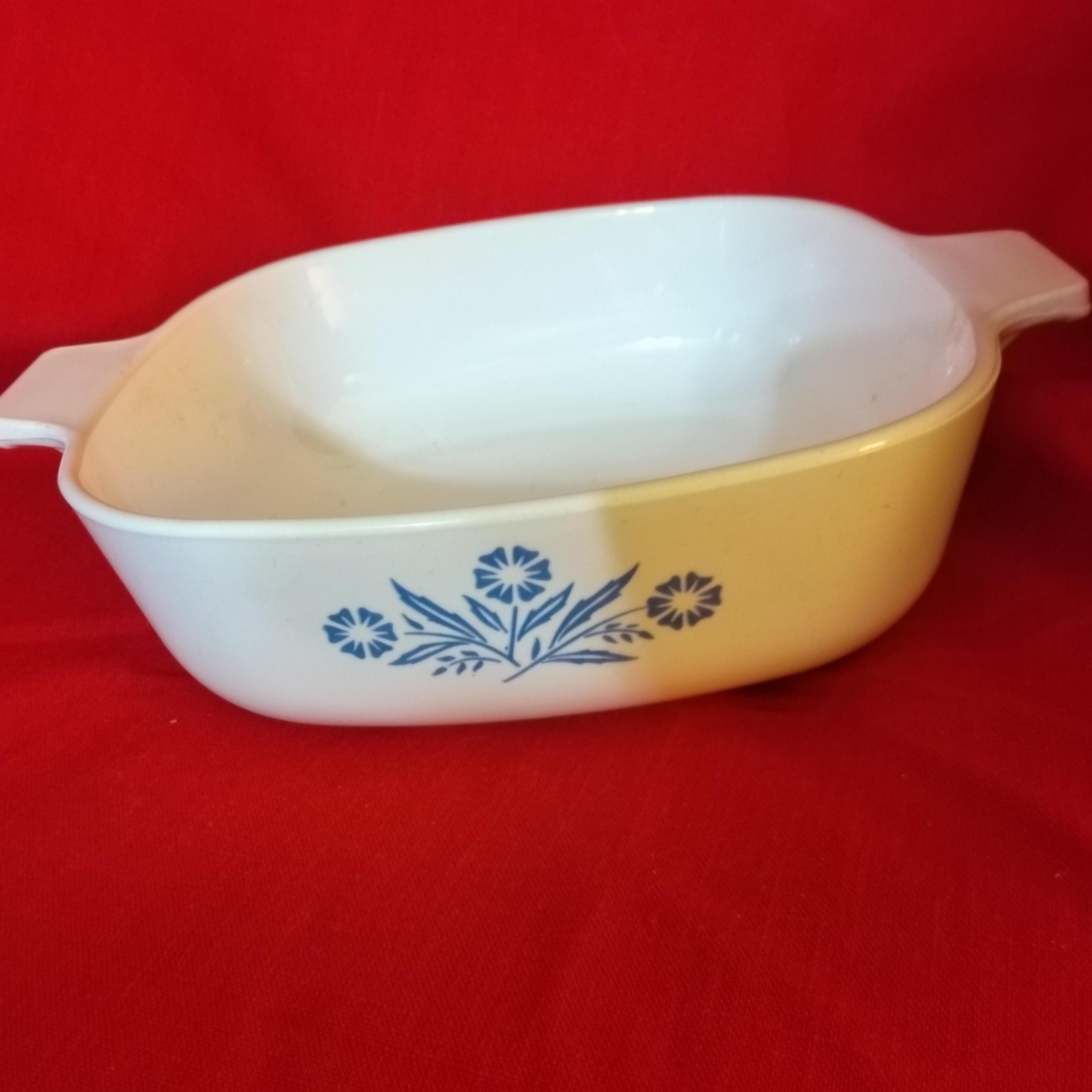 #01 - Vintage Corning Ware Made In USA Cornflower Baking Dish 7 Inch P-1-b