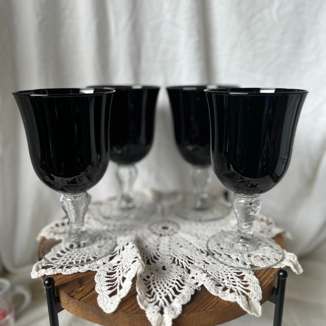 4 LIBBEY BLACK AND CLEAR GLASS ICE TEA GOBLETS “MARTELLO” PATTERN EXC