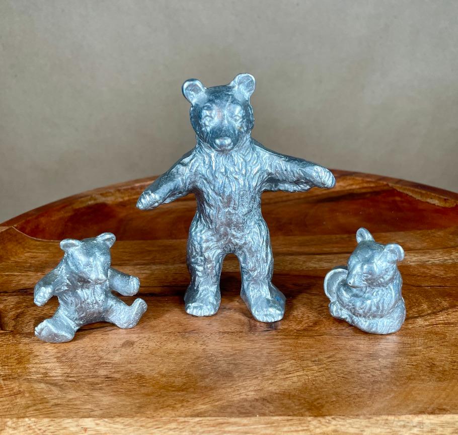 Cast Metal Aluminum/Pewter ? Grizzly Bear with Cubs Figurines