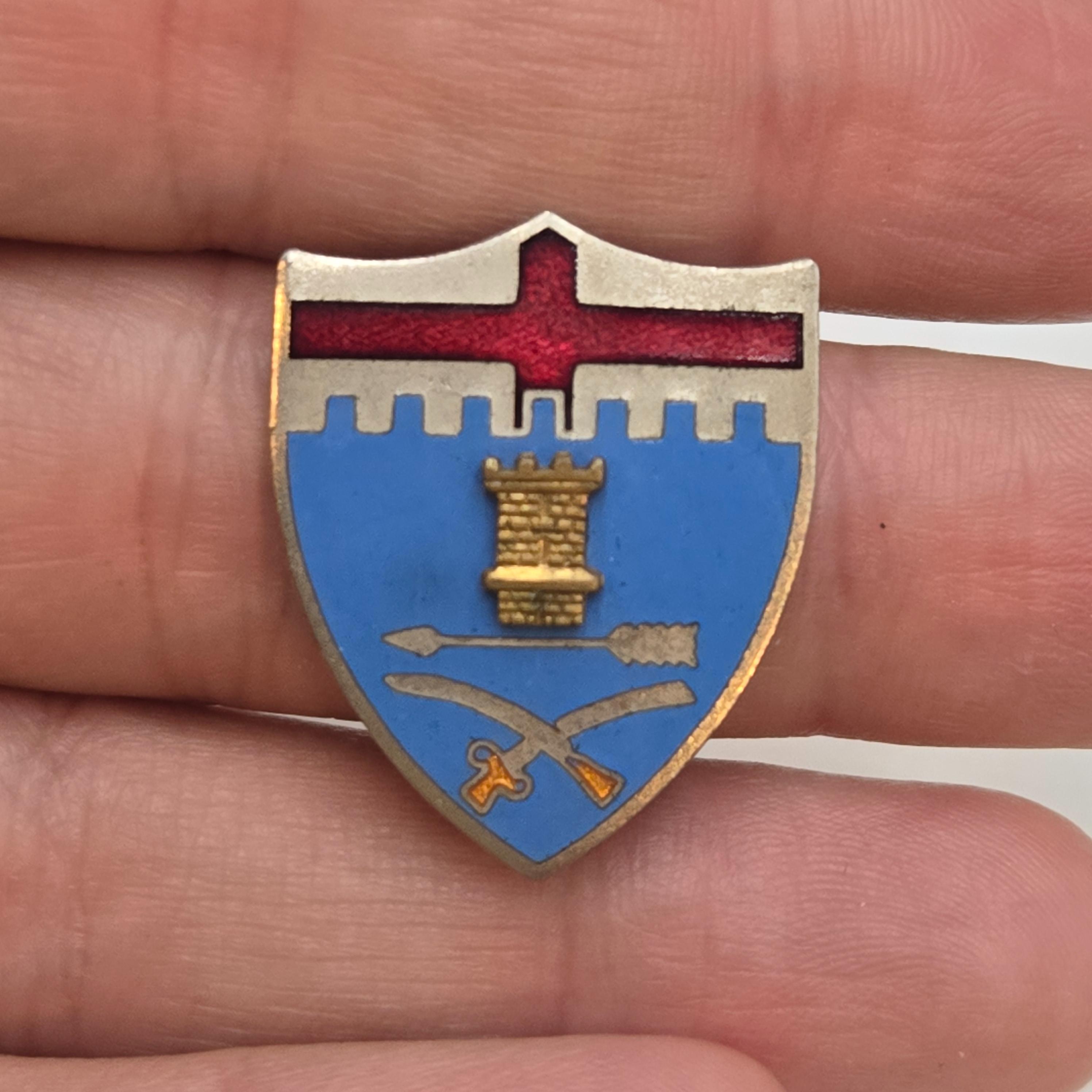 Vintage WWII US Army 11th Infantry Regiment DUI Unit Crest Insignia ...