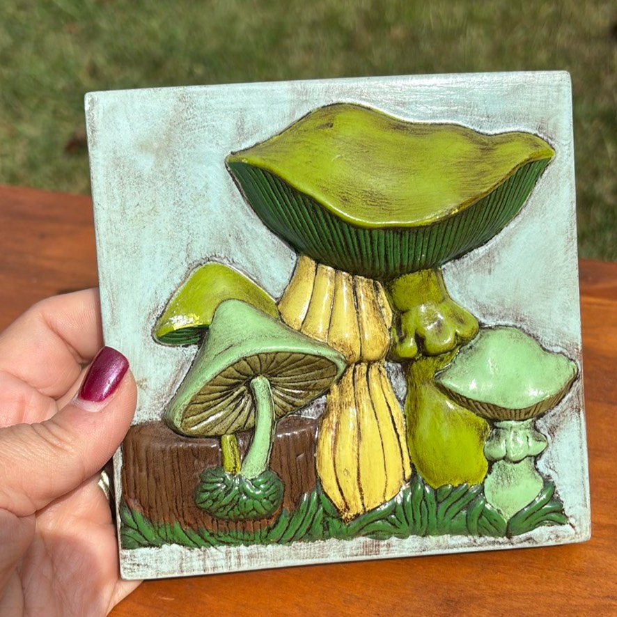 Vintage Mushroom Wall Tile 5x5
