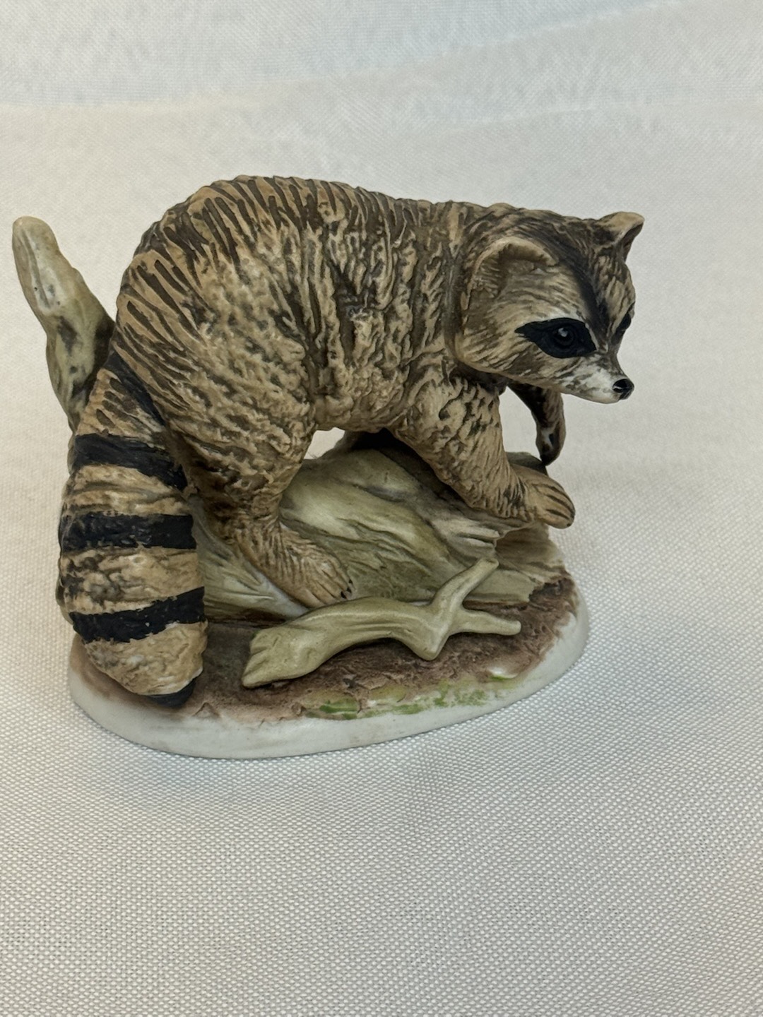 Vintage Homco Raccoon on Log Figurine