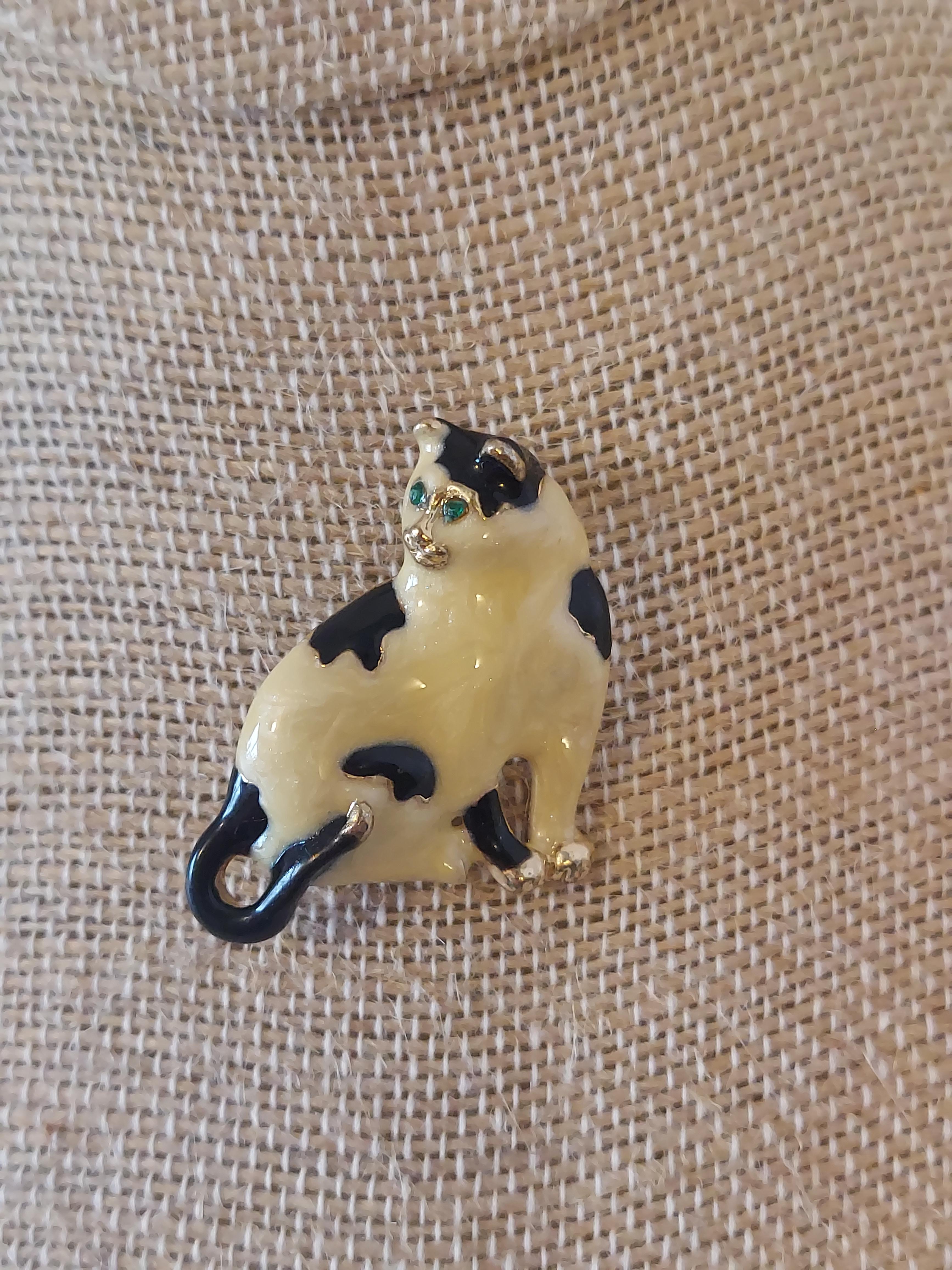 Goldtone Enamel Cat Brooch Pin