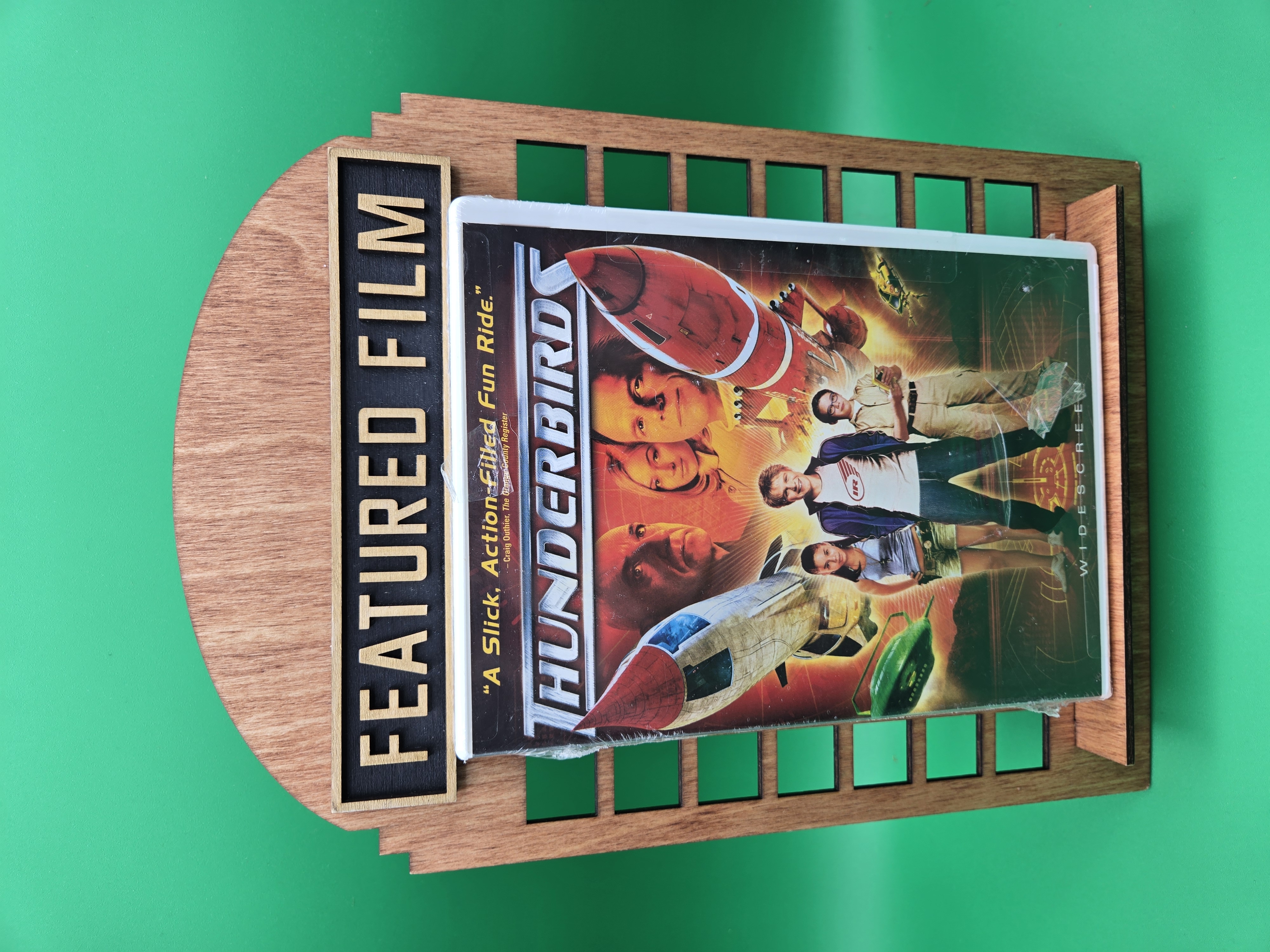 Thunderbirds (DVD, 2004, Widescreen)RIPS IN PLASTIC