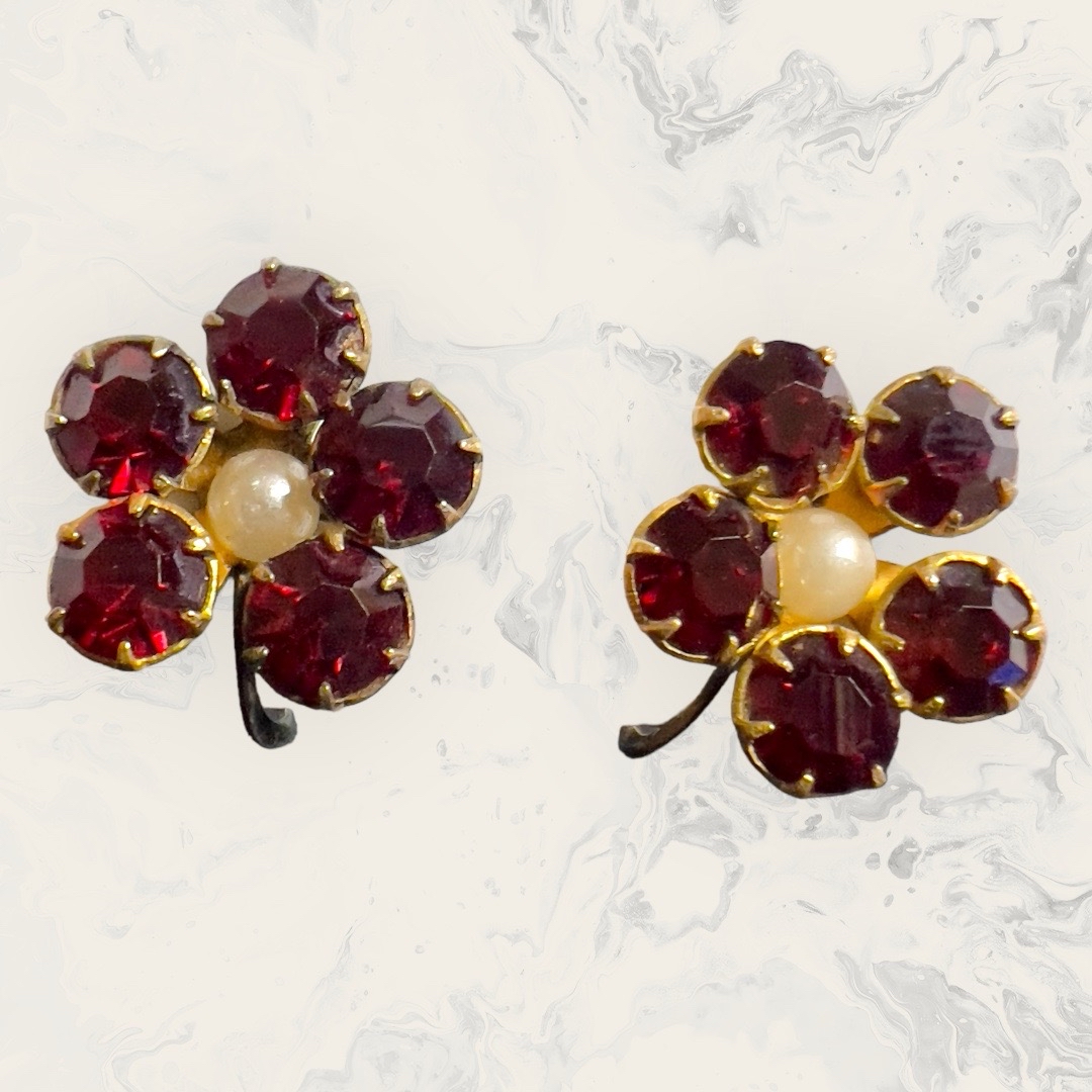 Petite Dark Red Chaton Rhinestone Flower Screw Back Earrings
