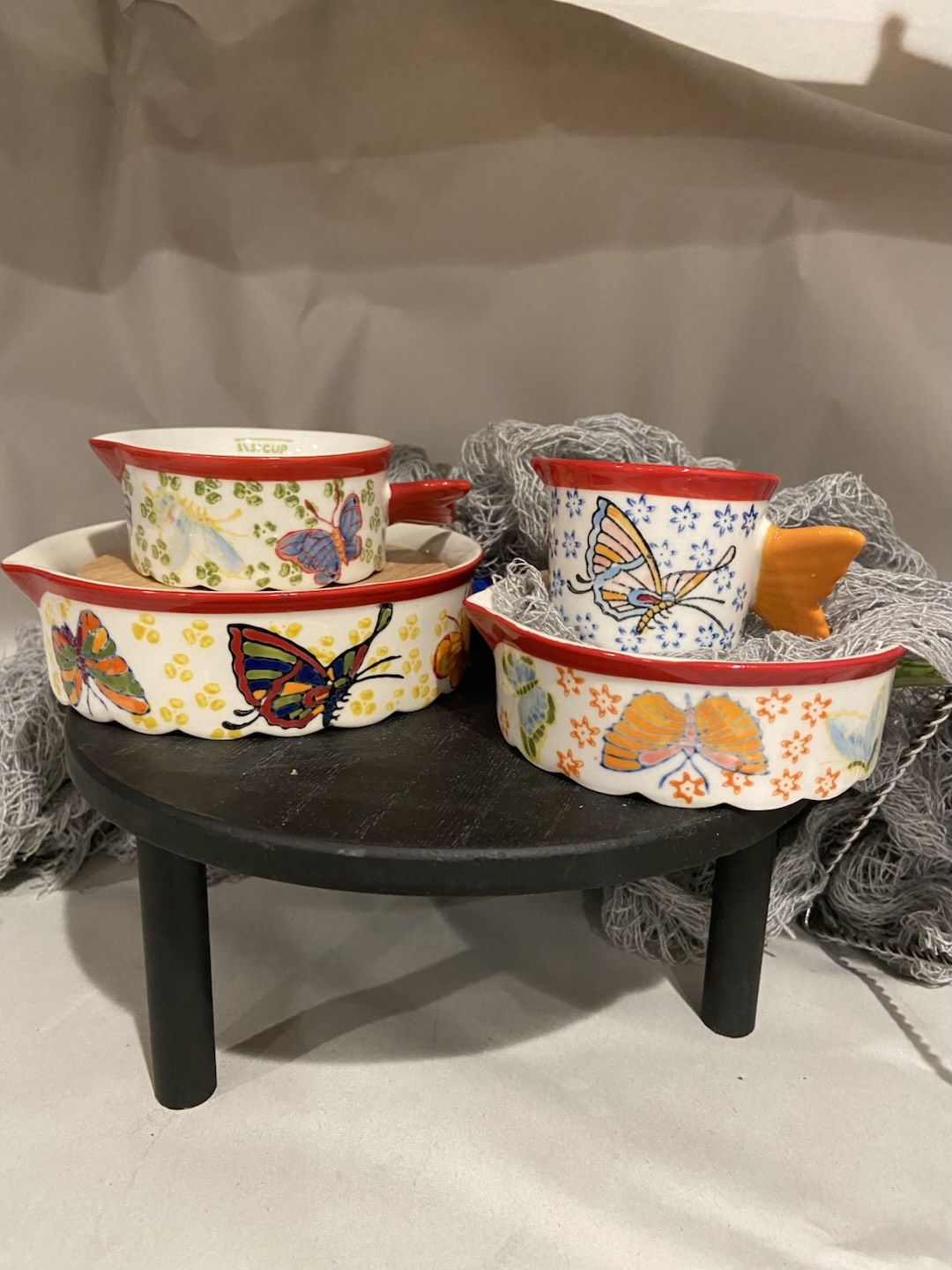 Pier One Measuring Cups Butterfly Design And Handle Graduated Sizes