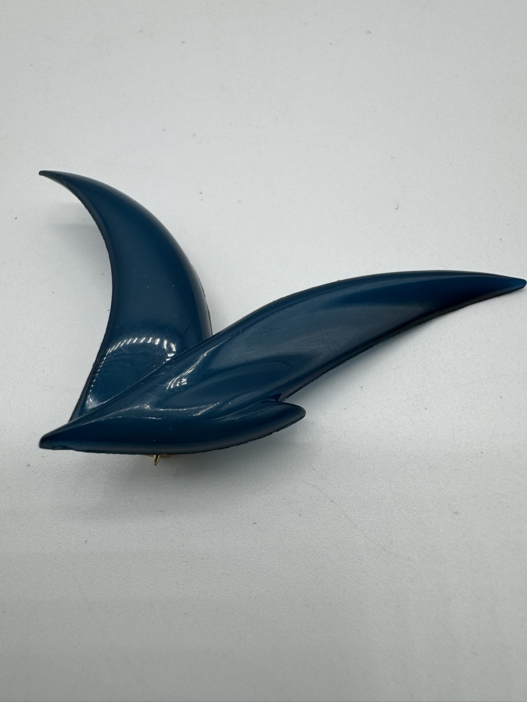 TTV 26 Teal B+D Plastic Flying Bird Shaped Brooch - Denmark Marked #1