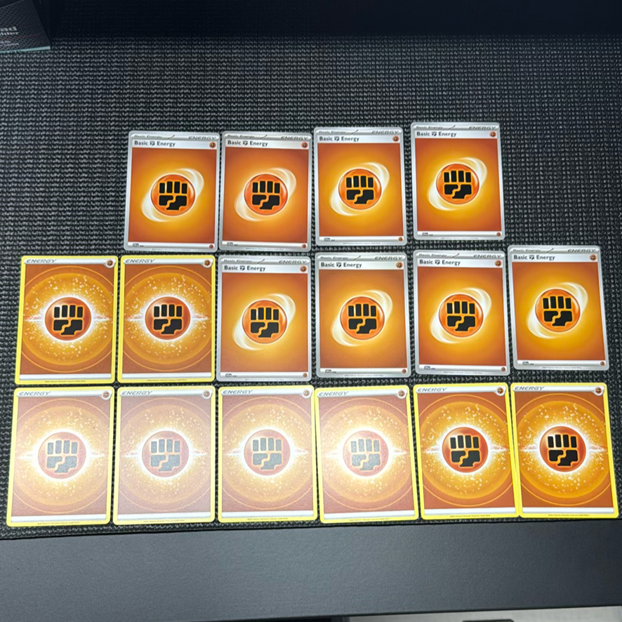 Pokémon Fighting Energy 16 Card Lot
