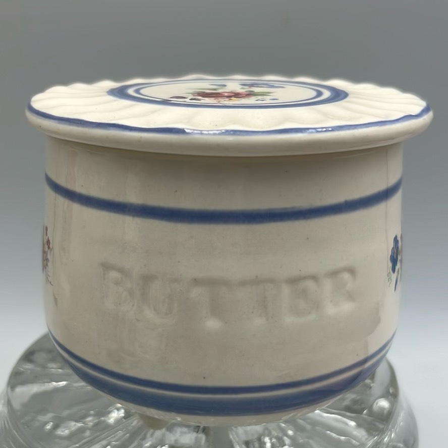 24 Vintage Pottery Butter Crock 3.75H 4.5Dia