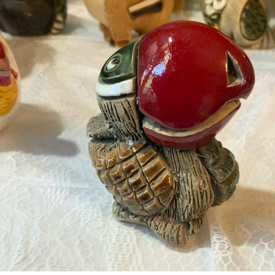 Sweet AR Figurines Smaller Parrot 🦜