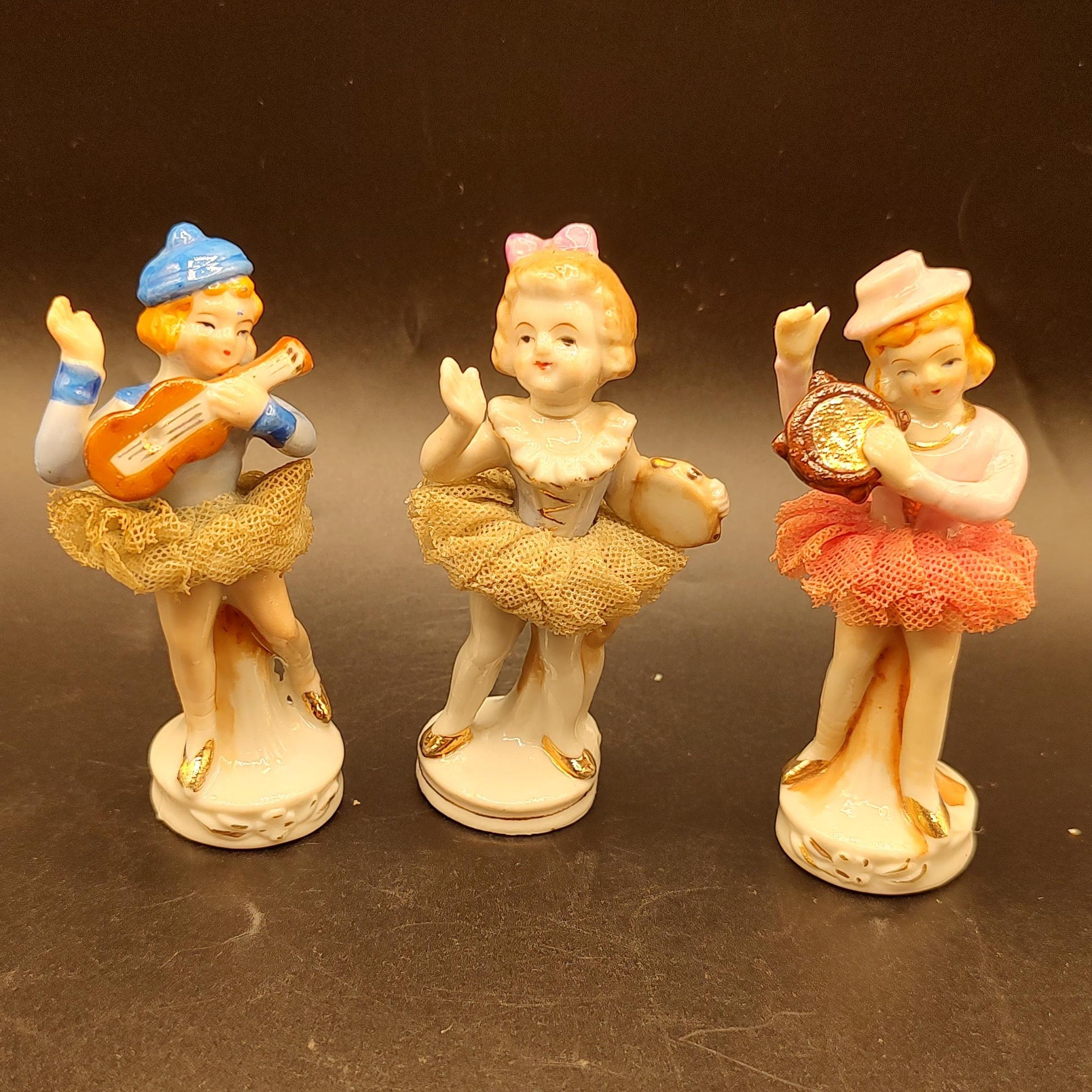 Vtg Set Of Three Girls Playing Musical Instruments With Stiffened Lace ...