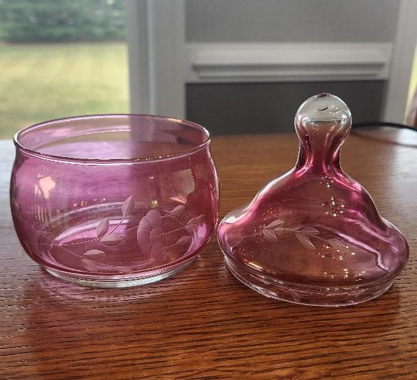 #01 Princess House Cranberry/Pink Candy Dish