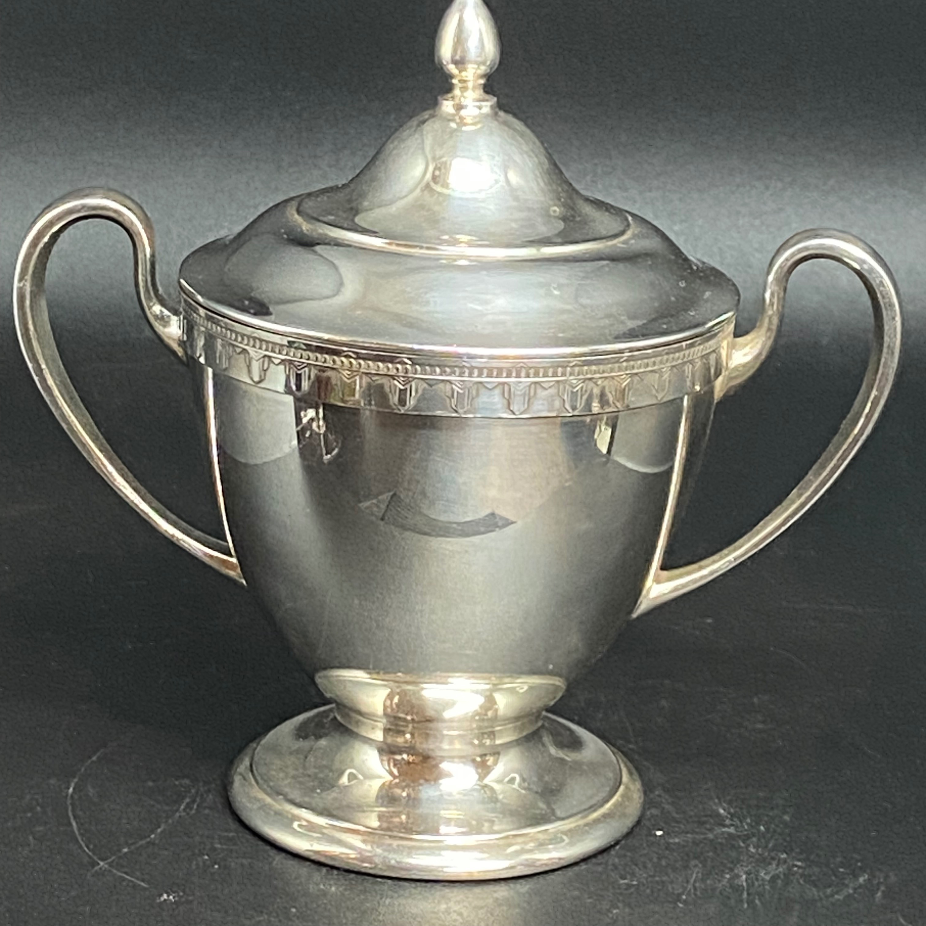 Barbara Tudor Plate Oneida Community Made Sugar Bowl w/ Lid, 5.5" Tall