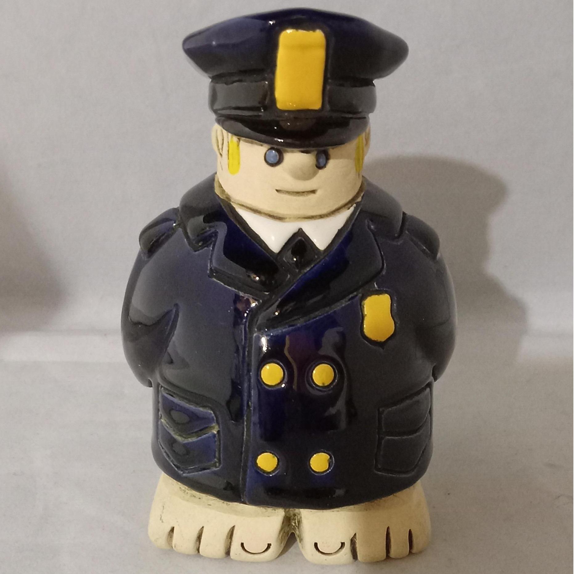 # 007 Police Officer Figurine by Launa of Uruguay (6-7)
