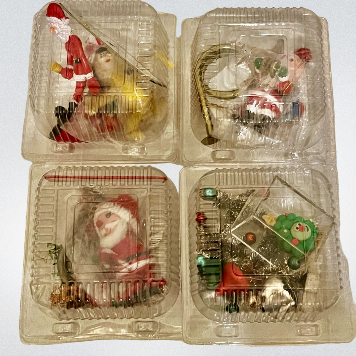 #01 - Christmas In A Clamshell $3 SB