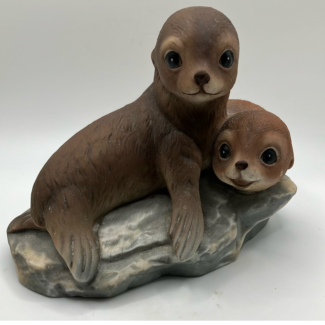 Homco 1981 Seal Pair Figurine - Masterpiece Porcelain- Made In Mexico