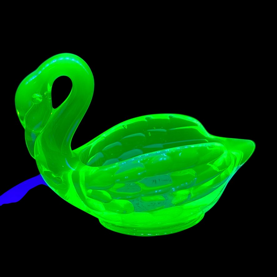 Viking Uranium Vaseline Vintage Glass Swan Dish: 6.25”x 4.75”x 3.75 ...