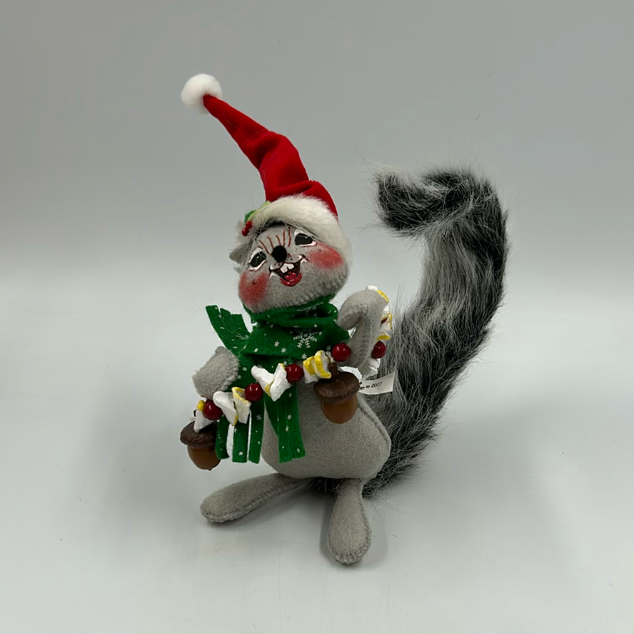 Annalee Squirrel Doll Hanging Acorn Garland