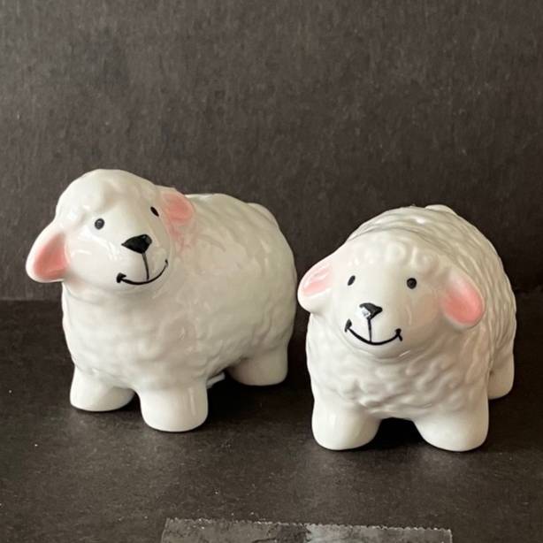 White ceramic lamb sheep salt & pepper shaker set