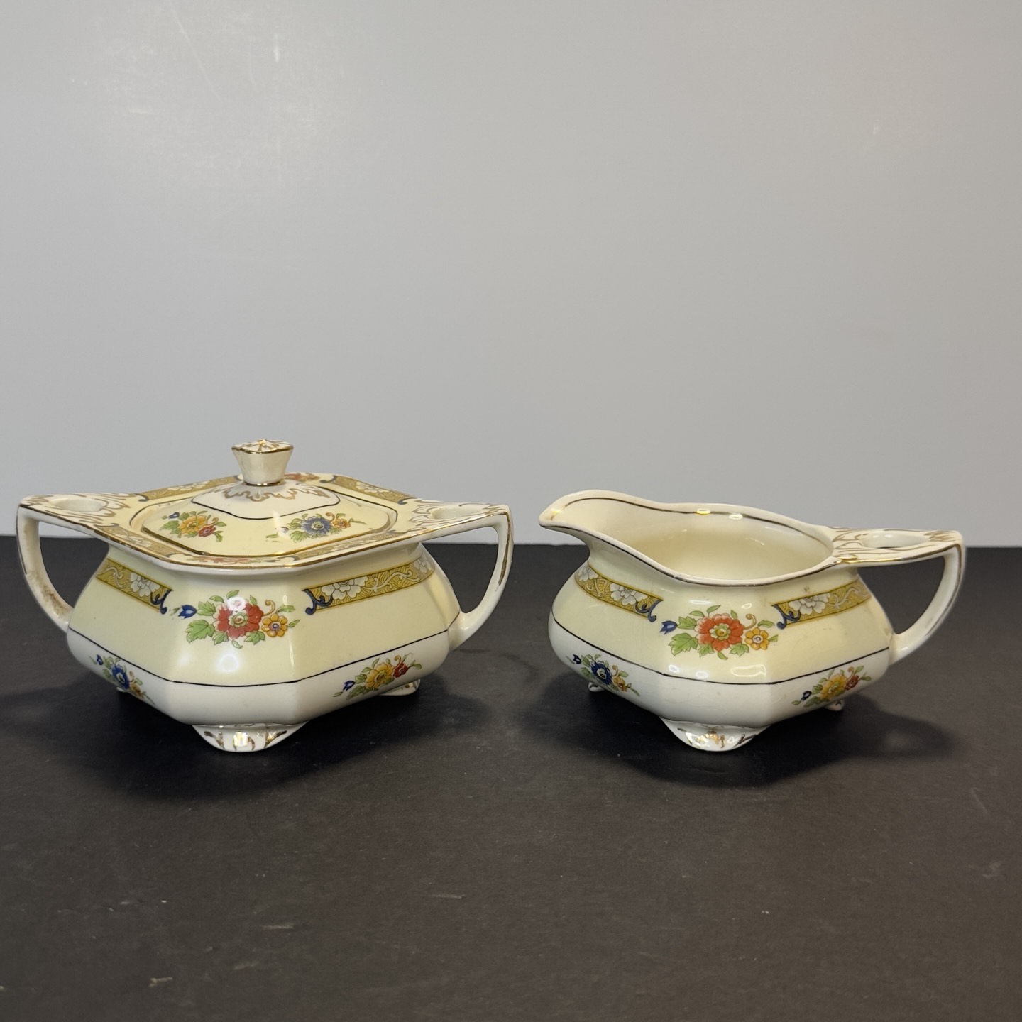 #1068 Vintage W H Grindley & Co., Sheraton Ivory Floral Sugar Bowl ...