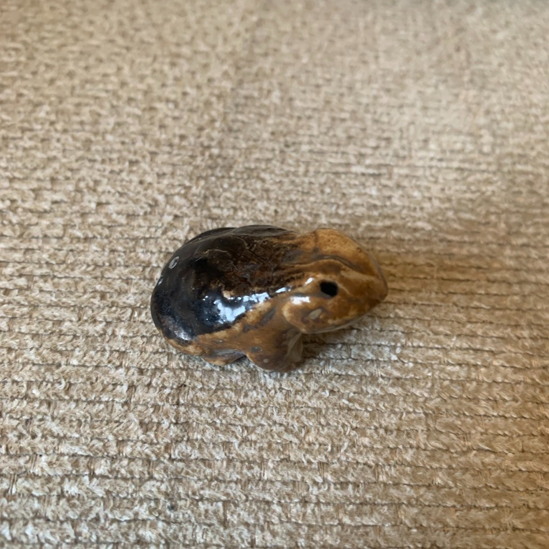 Ceramic Frog Right Side Glaze Skip