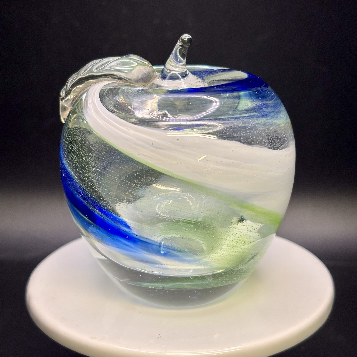 Signed R. Hinkle Art Glass Paperweight Apple Blue, Green & White 3.5”
