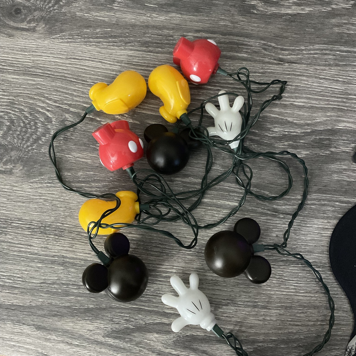 Mickey Mouse Lights Working, But Needs A Few Lights Replaced