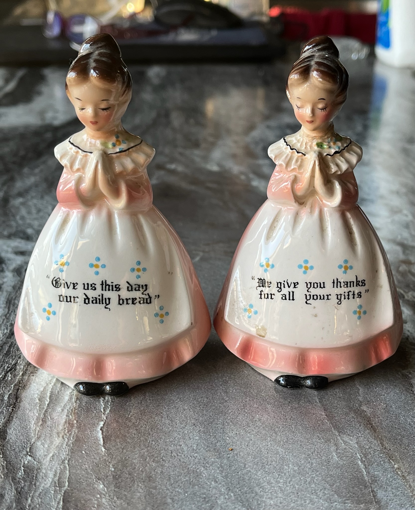 Joseph Originals Salt and Pepper Shakers Set Vintage E-3348 Japan