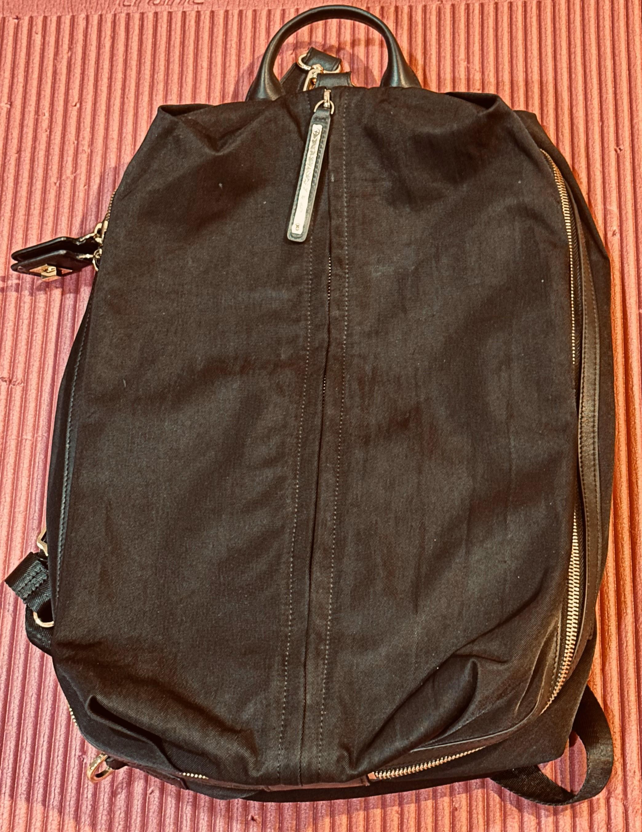 Caraa Studio 2 Backpack, Large with Gold Hardware