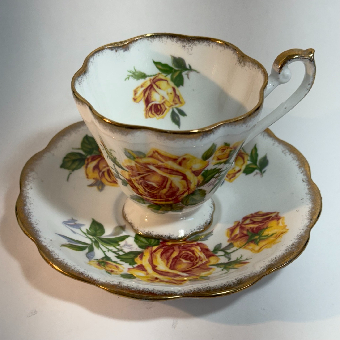Royal Standard Tea Cup Saucer Romany Rose Fine Bone China England ...