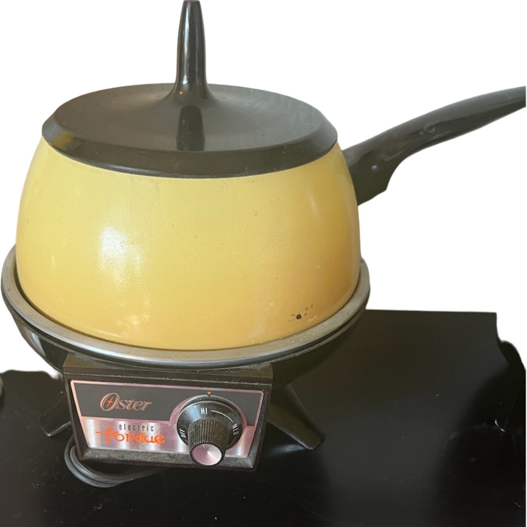Oster Harvest Gold Fondue Pot