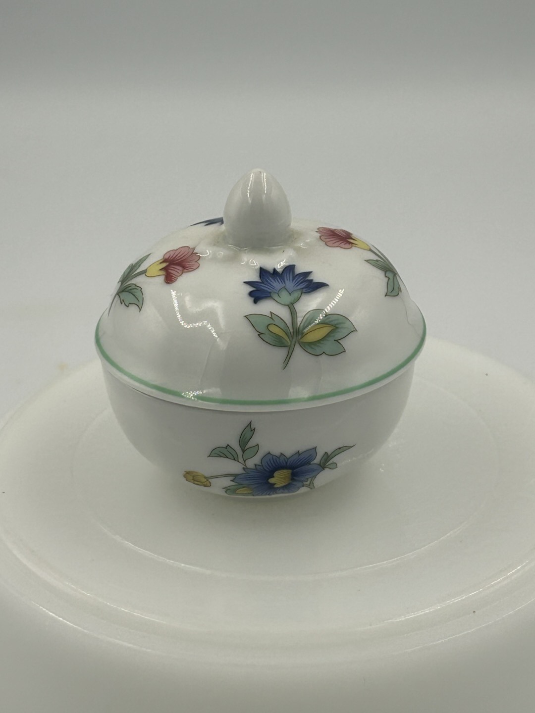 Heinrich Germany, World Design, Trinket Box Round Ball Shape