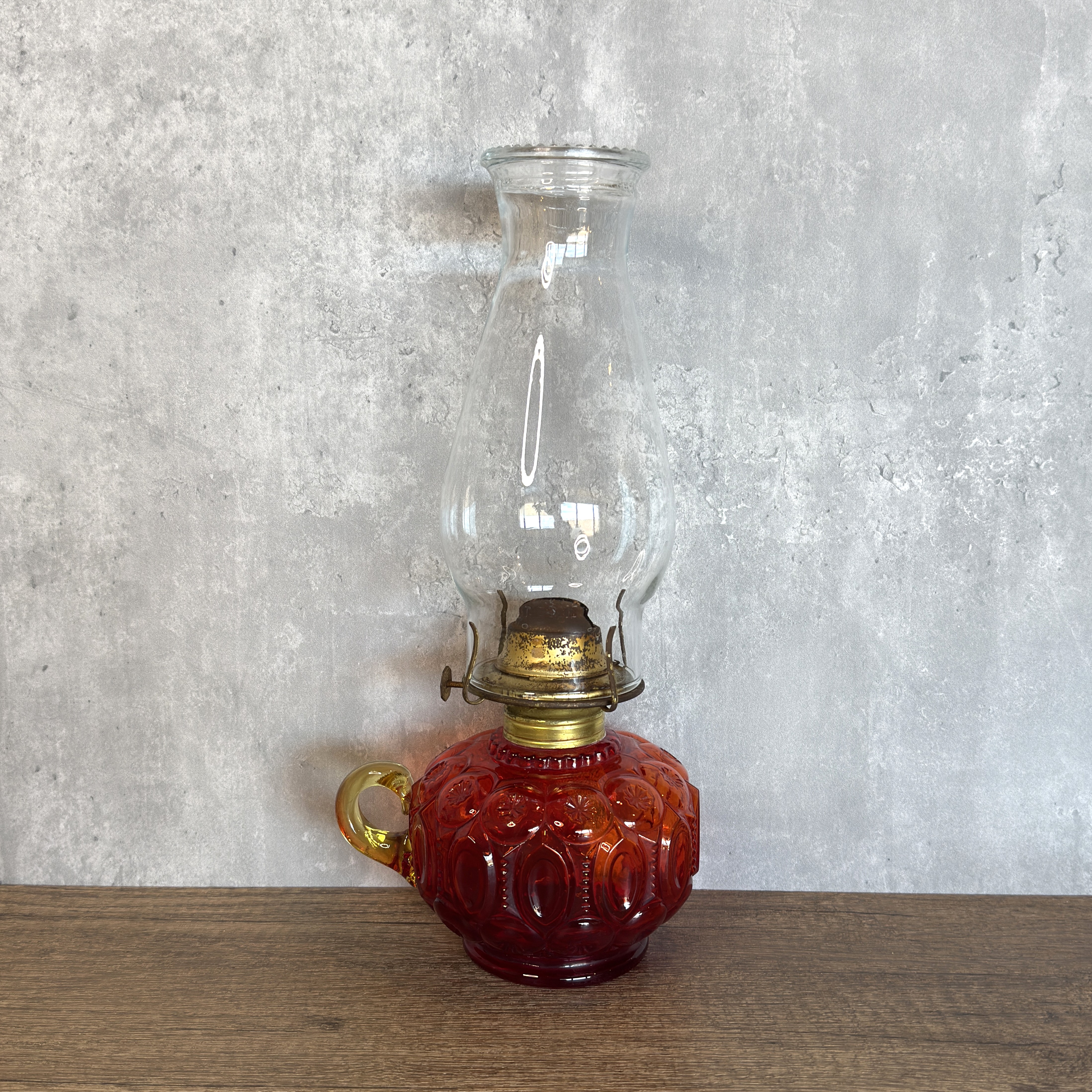 Vintage Amberina Oil Lamp – L.E. Smith Moon & Stars – Eagle Brass ...