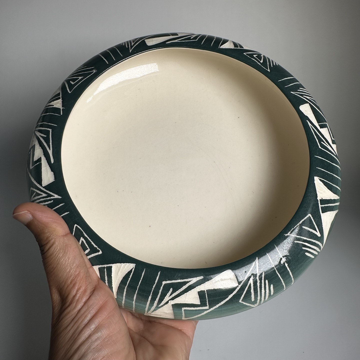 R. Silas Navajo Incised Native American Art Pottery Bowl