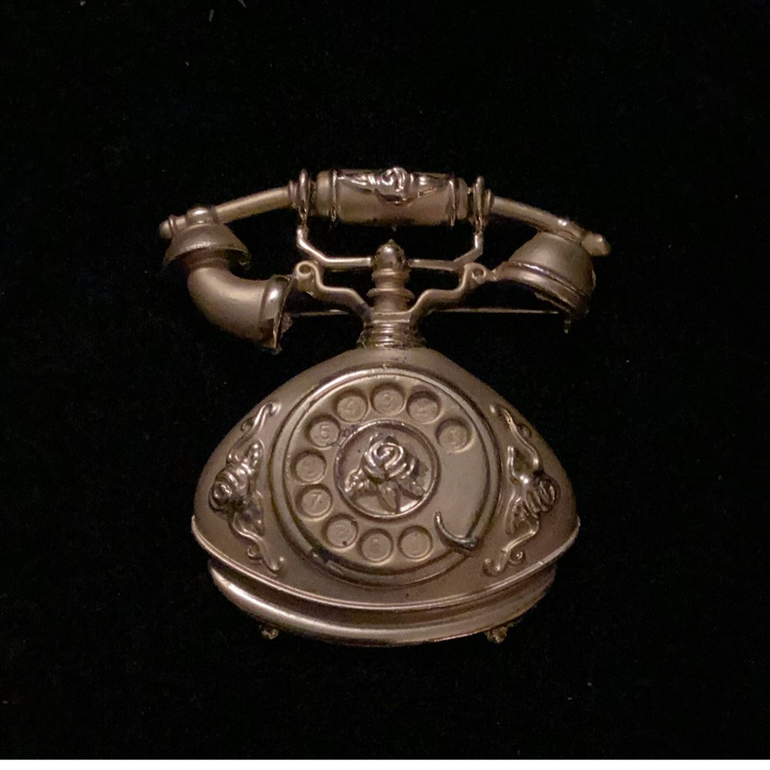 MA BELL PRINCESS TELEPHONE BROOCH