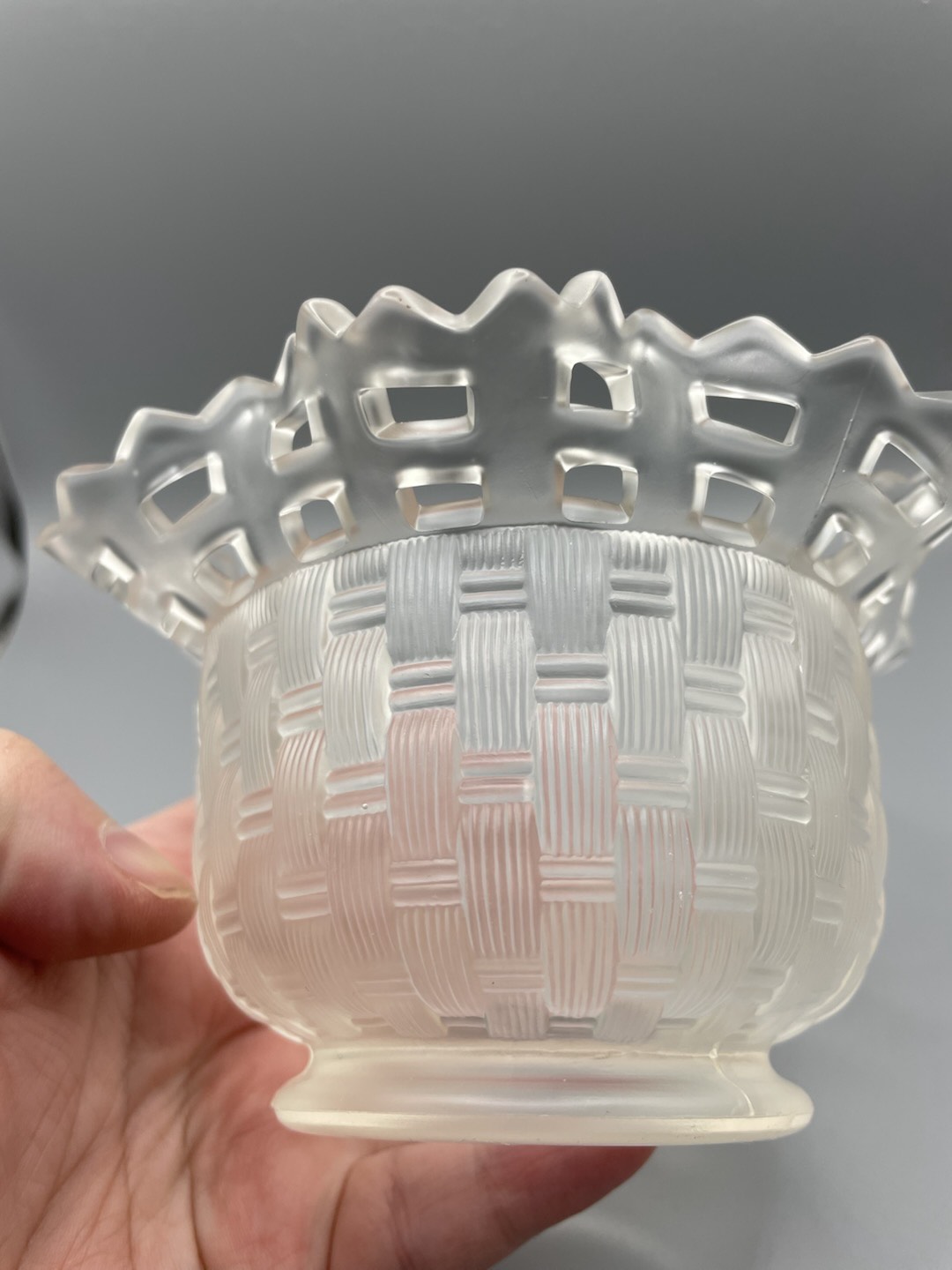 Satin Glass Weave 4”